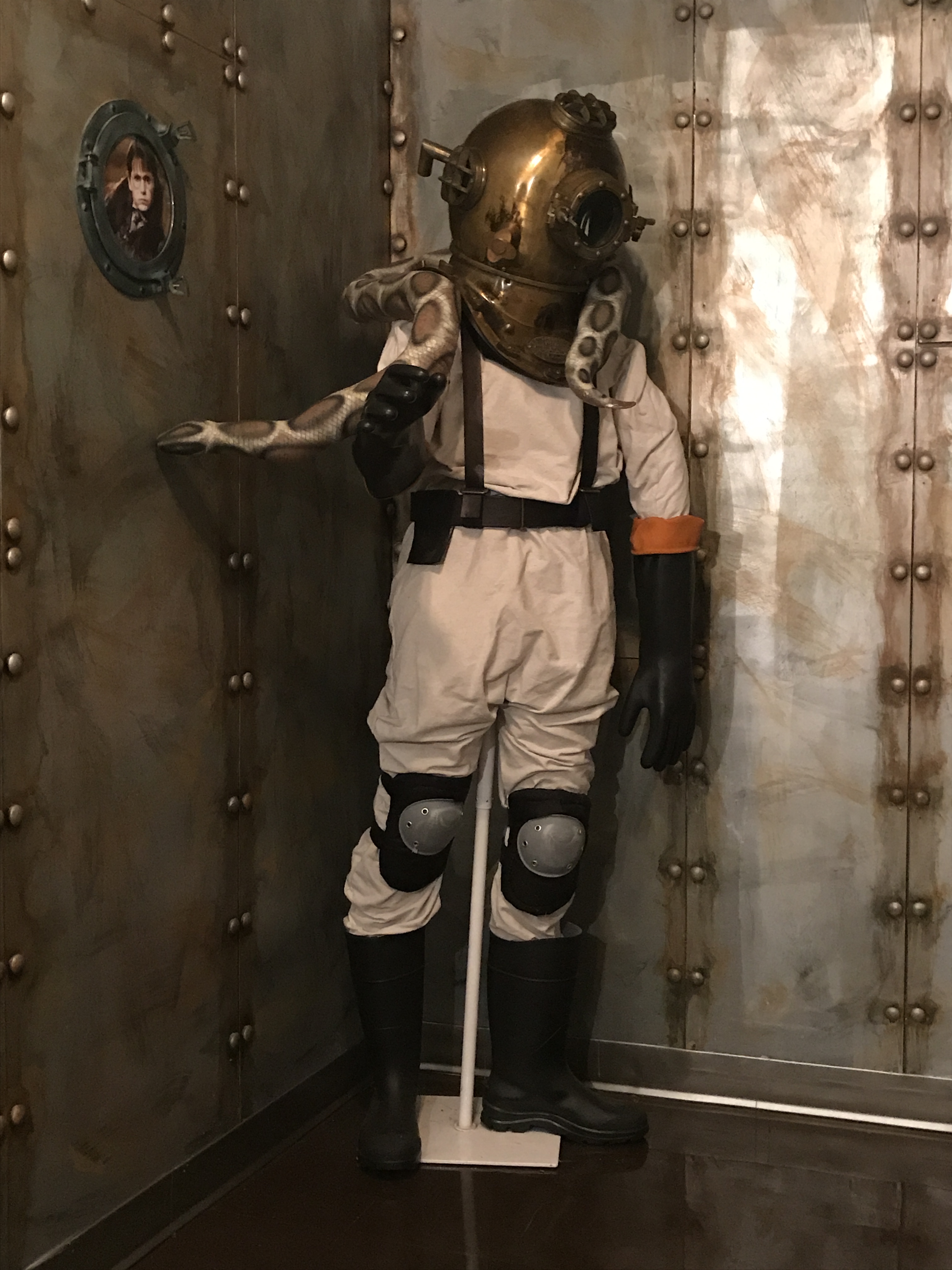 Wizarding Tea- Clockwork Rose Tea Emporium – Adventures with Chicken ...